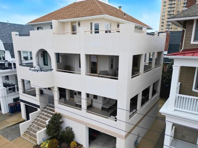 105 S Frankfort Ave