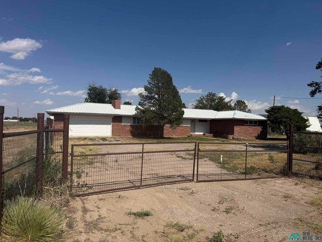 105 S Haldeman Rd, Artesia, NM 88210