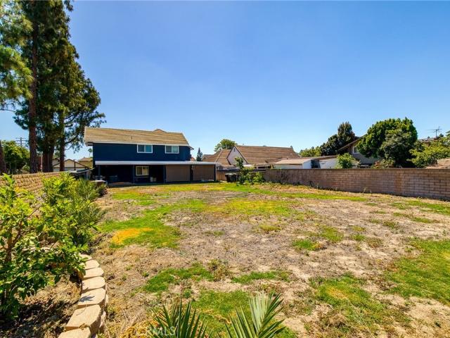 105 S Milton