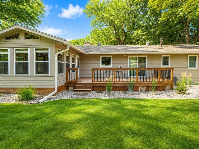 105 S Oakmont Drive