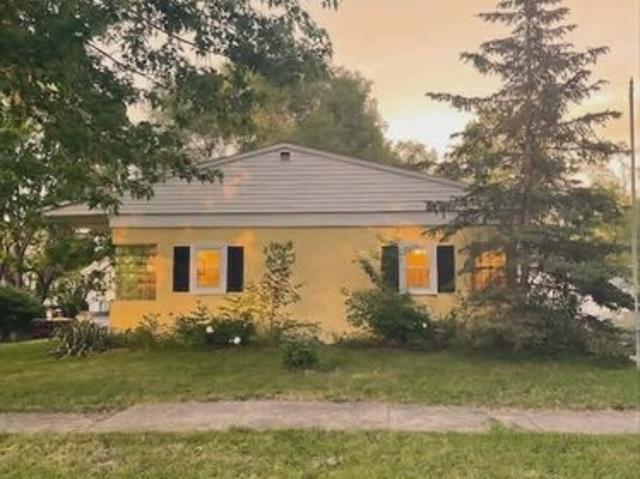 105 S Prospect St, Saint Johns, MI 48879