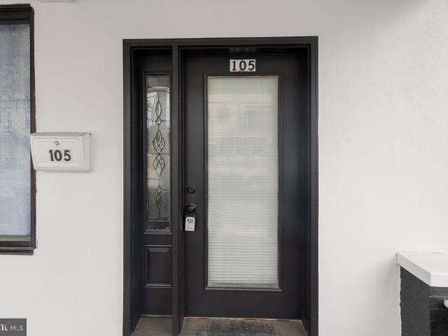 105 S Queen Street