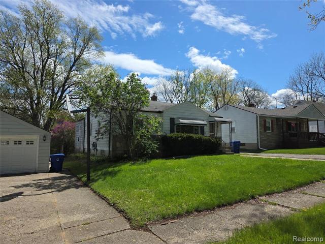 105 S Roslyn Road