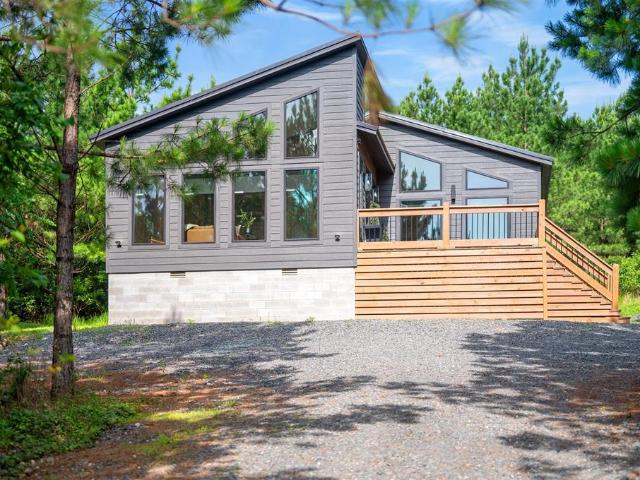 105 S Spruce Trail
