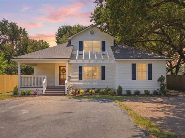 105 S Storer St, Iowa, LA 70647