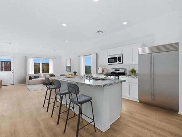 105 Sofia Dr, Maumelle, AR 72113