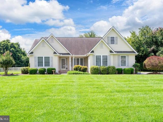 105 Shallow Brooke Ct, Seaford, DE 19973
