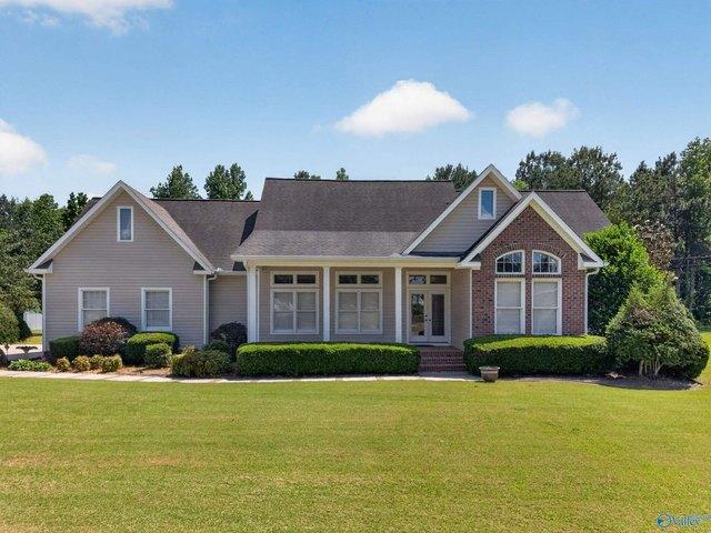 105 Sharp Dr, Gadsden, AL 35903