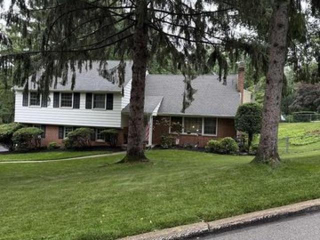 105 Sheldrake Dr, Paoli, PA 19301