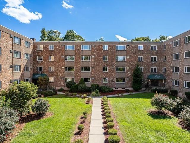 105 Sherbrooke Ave, Hartford, CT 06106
