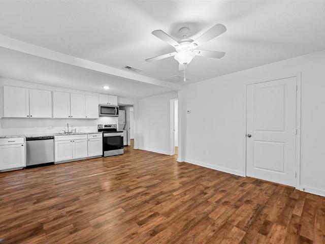 105 Short Street
