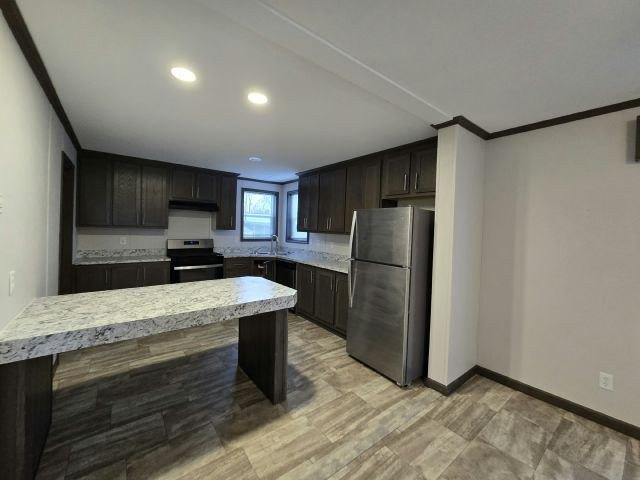 105 Skyline Dr Unit 210, Vadnais Heights, MN 55127