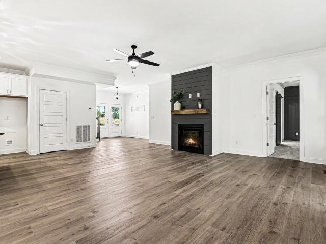 105 Spring Grove Drive