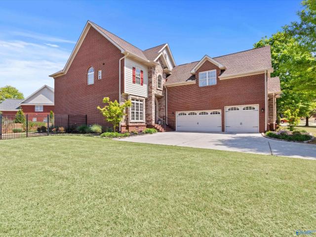 105 Starchase Lane