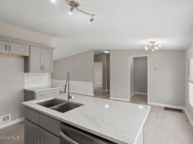 105 Stone Glen Place