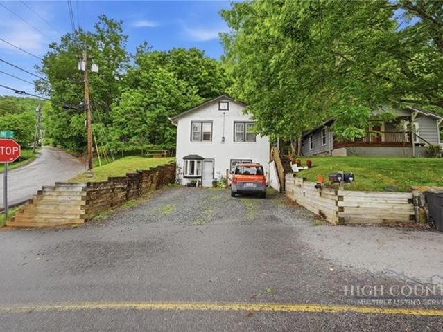 105 Summit St, Boone, NC 28607