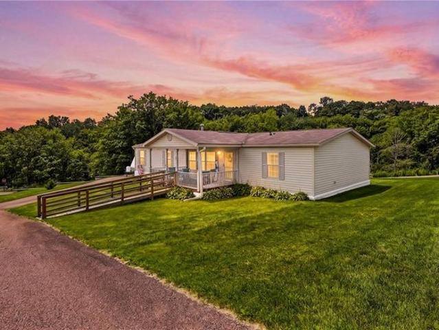 105 Sunset Dr, Berlin, PA 15530