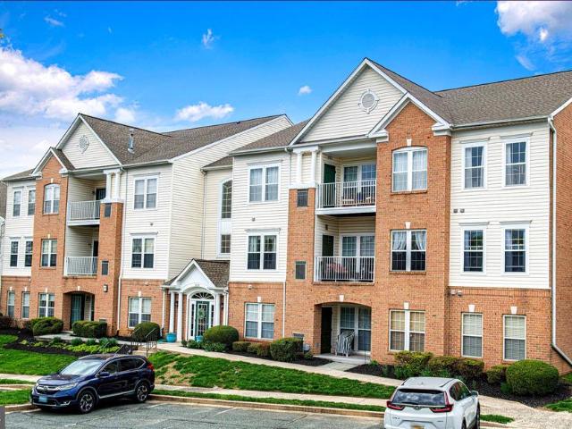 105 Sunshine Court # F