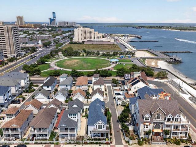 105 Sunrise Avenue