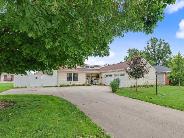 105 Surrey Lane