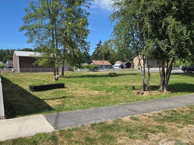 105 SW 3rd St, South Prairie, WA 98385