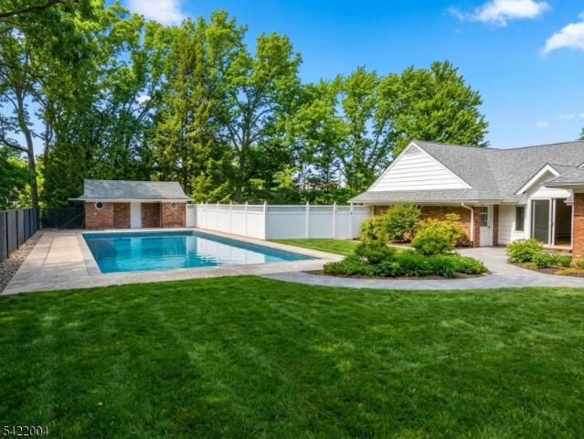 105 Powerville Rd