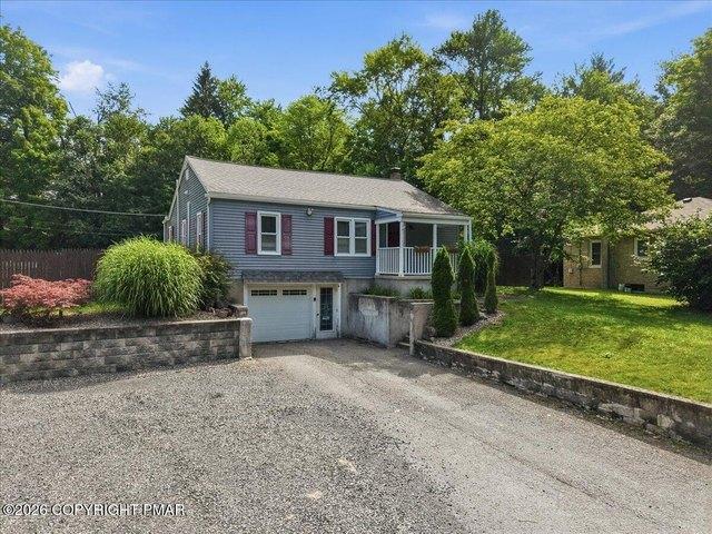 105 Perriwinkle Ln, Stroudsburg, PA 18360
