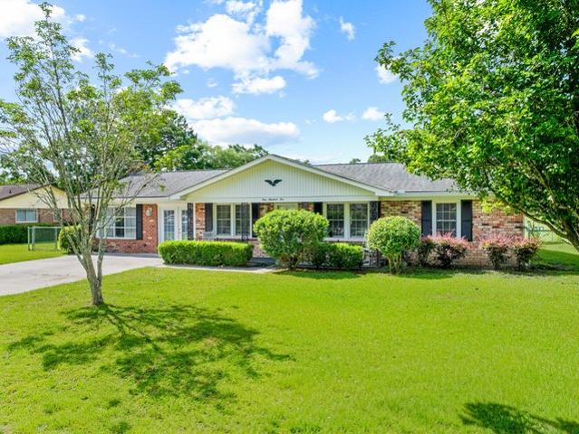 105 Pierre Ct, Summerville, SC 29486