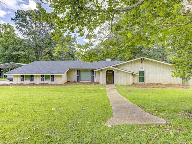 105 Plantation Dr, Vicksburg, MS 39183