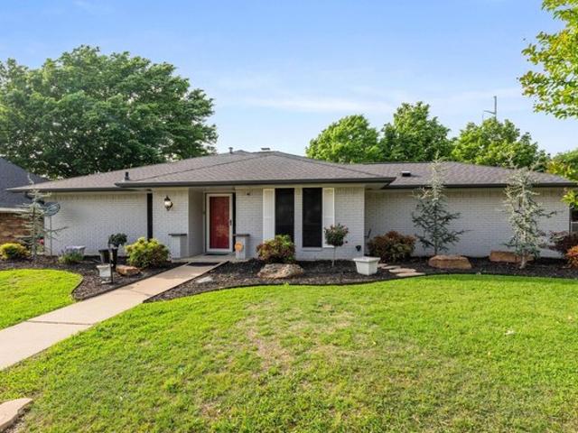 105 Pueblo Cir, Waxahachie, TX 75165