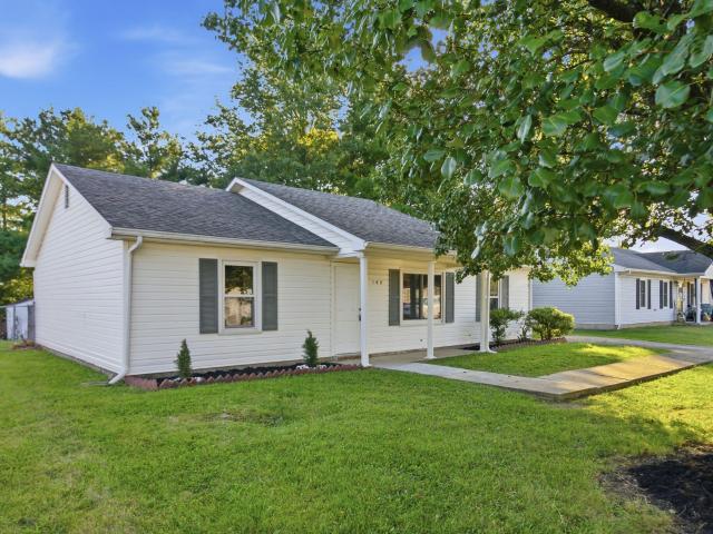 105 Roark Court