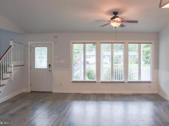 105 Robin Hood Lane