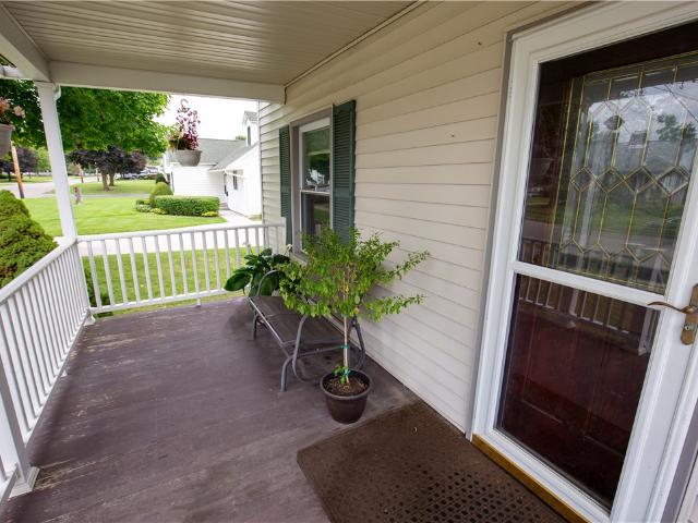 105 Robie Street