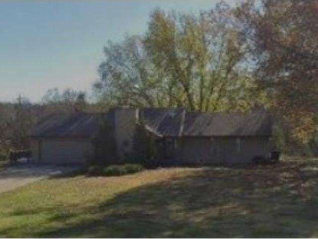 105 Rock Creek Loop, Lansing, KS 66043
