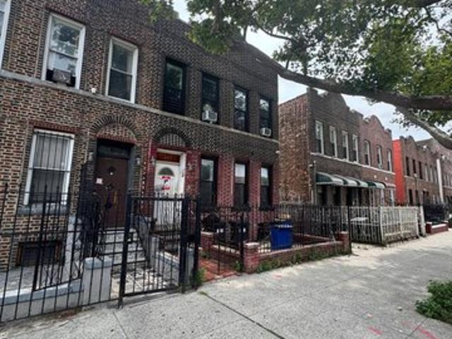 105 Rockaway Pkwy, Brooklyn, NY 11212