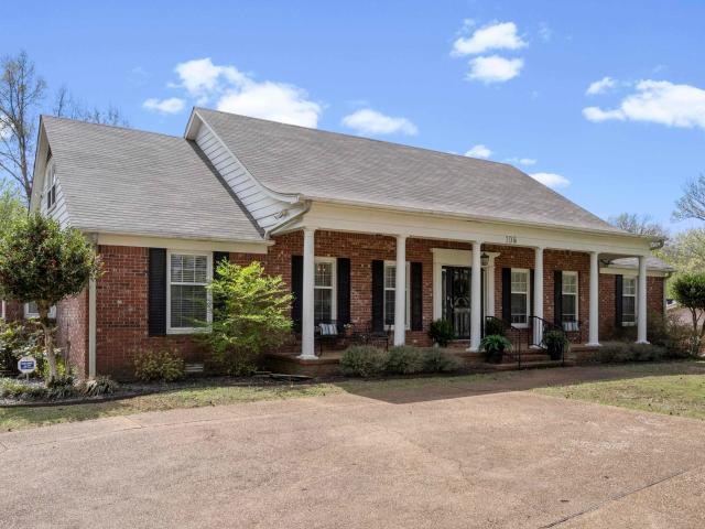 105 Rose Circle