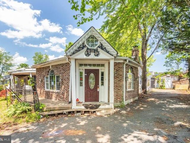 105 Raintree Blvd, Stafford, VA 22556