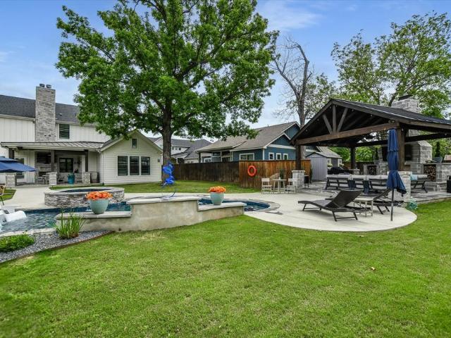 105 Retreat Pl