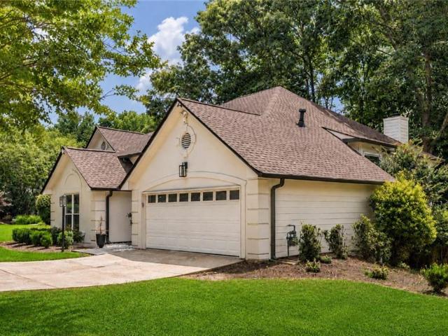105 River Terrace Point