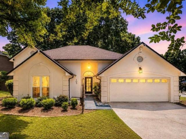 105 River Terrace Pt, Roswell, GA 30076
