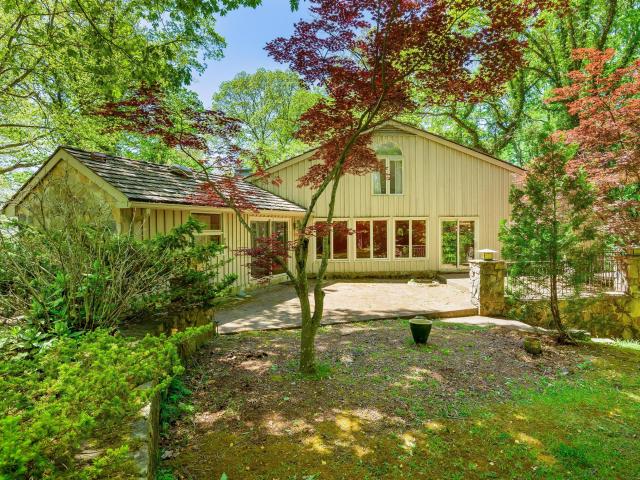 105 Riverpoint Road