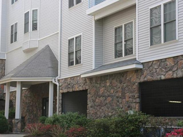 105 Richards Ave #1202, Norwalk, CT 06854