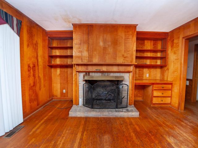 105 Ridgeway Road