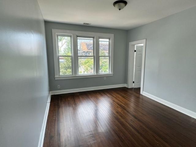105 W 17Th St # 2F