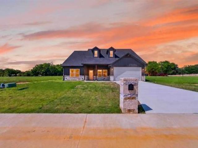 105 W Teal Drive
