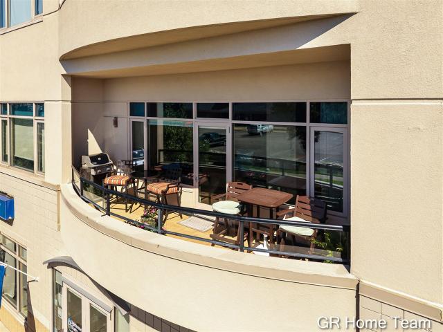 105 W Danaher Street # 201
