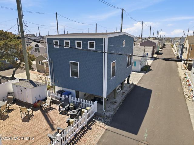105 W Dune Way