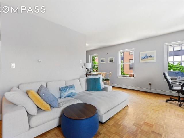 105 W Fourth St 4A, Boston, MA