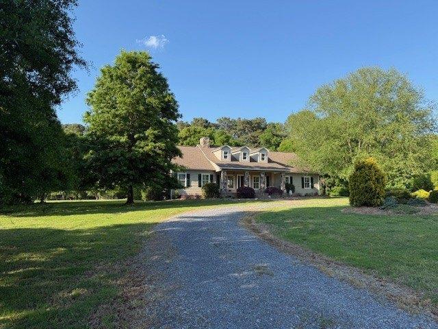 105 W Hunt Bend Rd, Calhoun, GA 30701
