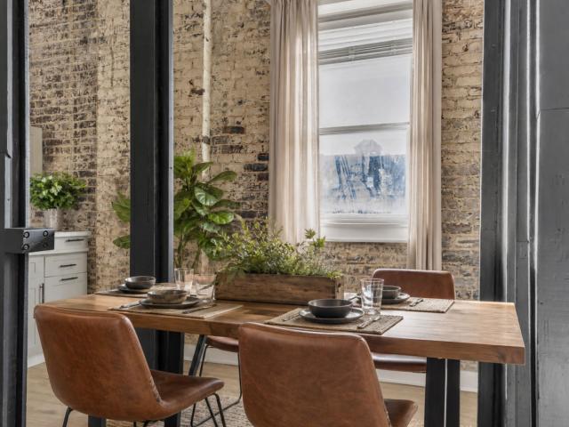 105 W Jackson Ave 9